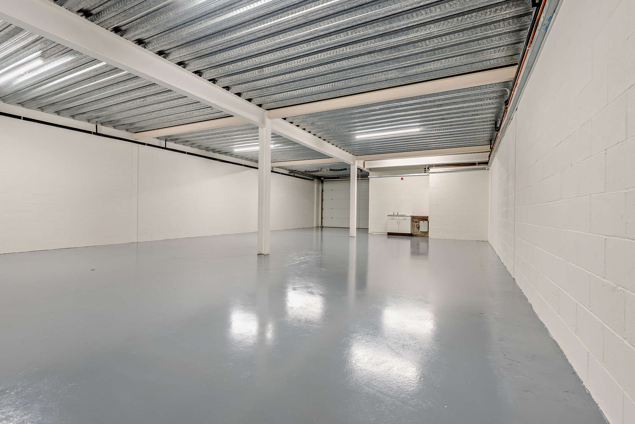 3982sq ft Industrial unit to let in Cobbett Road, WS7 3GJ | Indurent