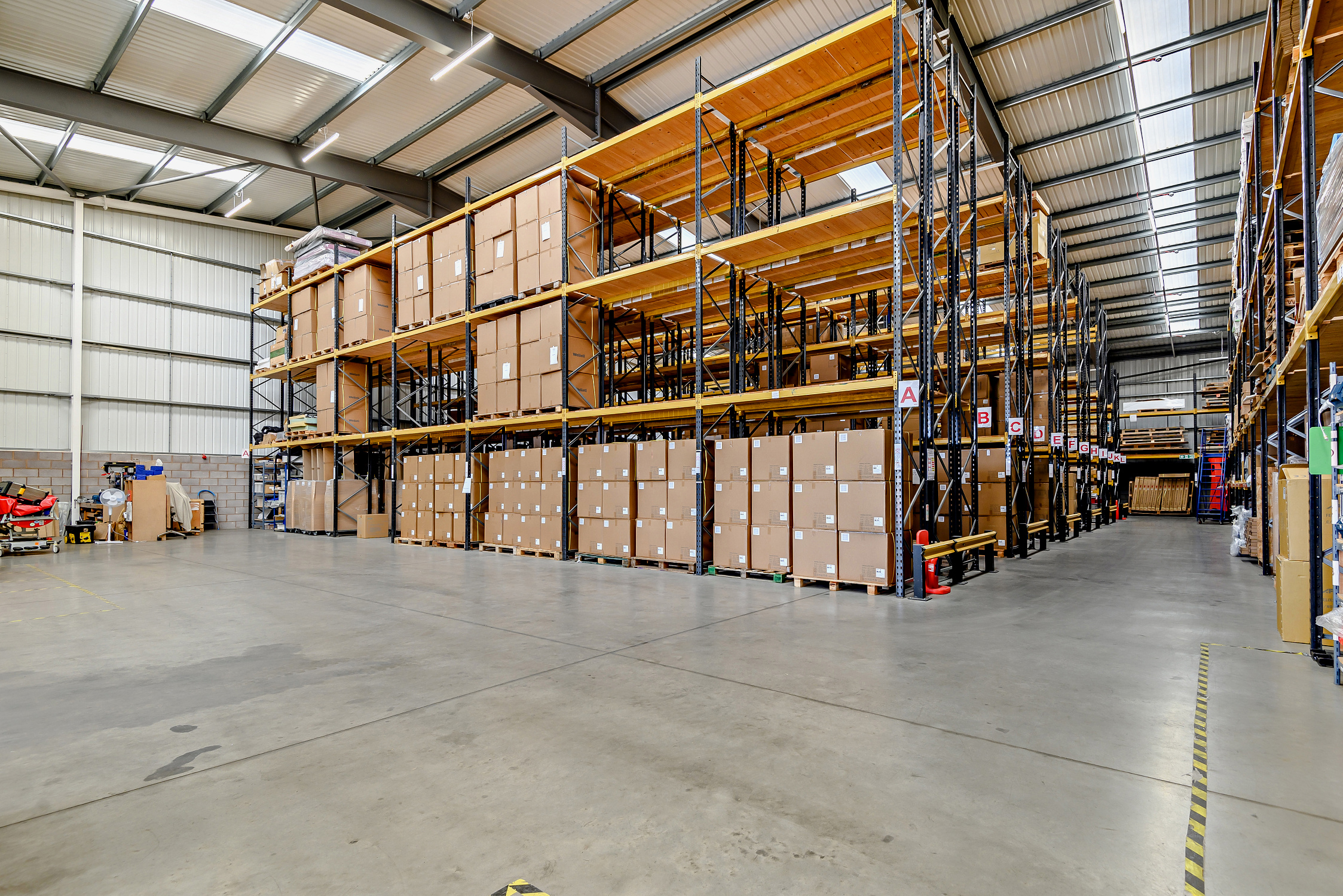 13805sq ft Industrial unit to let in Great Western Business Park ...