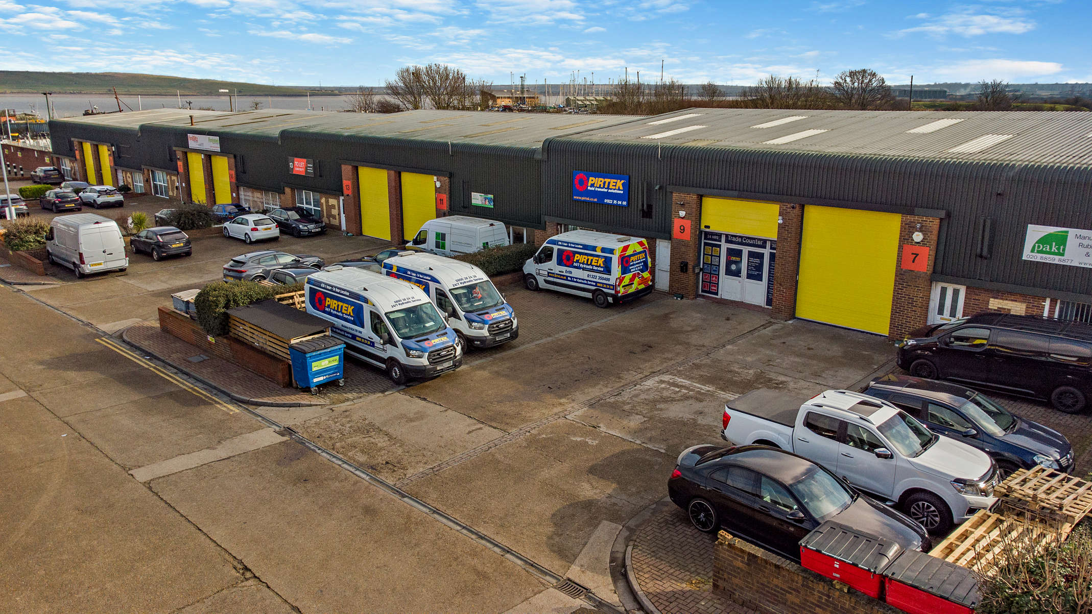 2481sq ft Industrial unit to let in Manor Road, DA8 2AJ | Indurent